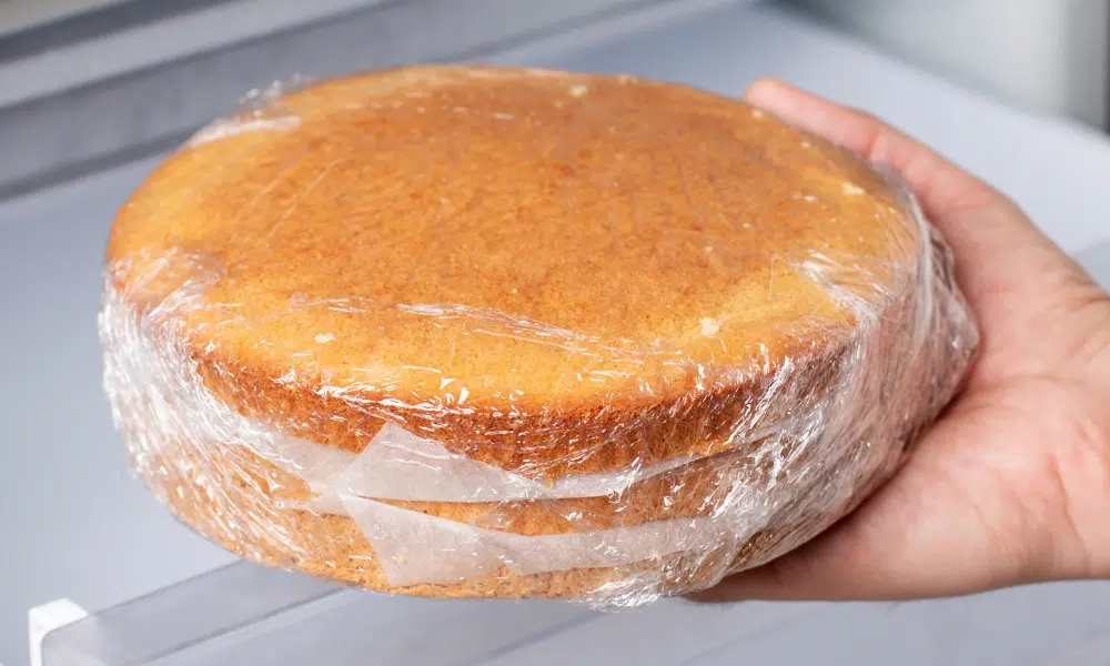 Can You Freeze Cake? Yes! Here's How... | Freeze It